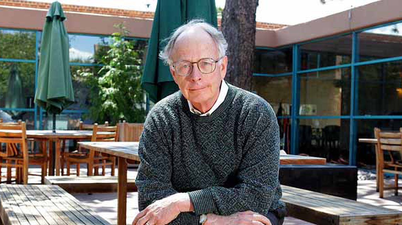 Jim Hartle elected to the American Philosophical Society | Santa Fe ...